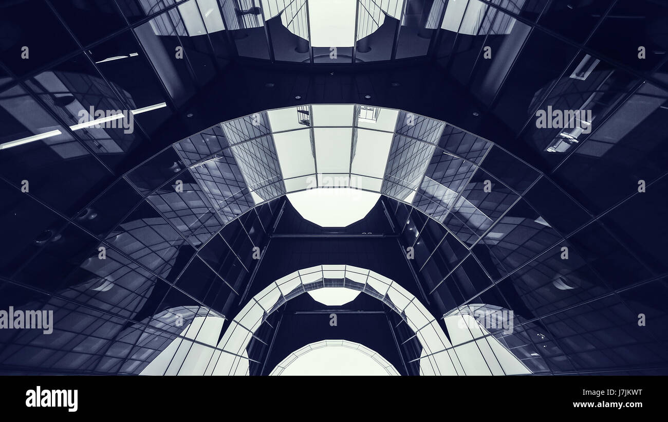 Structure en verre arrondie Banque de photographies et d’images à haute ...