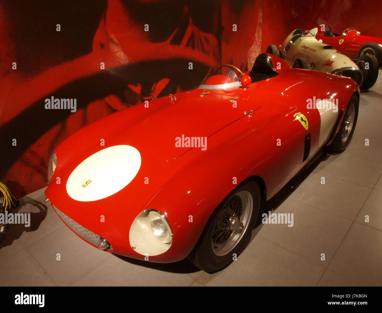 Voitures de course ferrari classiques Banque de photographies et d ...
