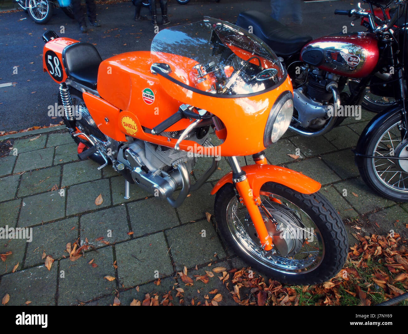 La Laverda 1000 RGA Jota 1981 est une moto connue pour ses performances et son design. La ...