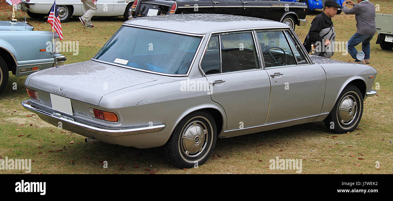 Mazda 1500 Banque de photographies et d’images à haute résolution - Alamy