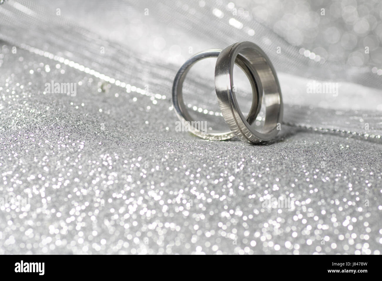 Bague argent anneaux de mariage brillant lumineux pictogramme ...