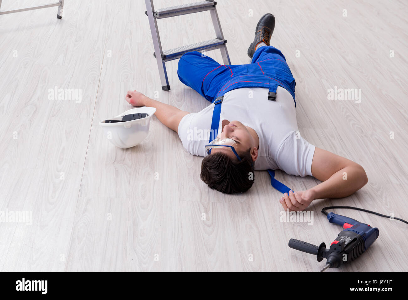 Chutes de hauteur après travailleur - comportement dangereux Photo ...