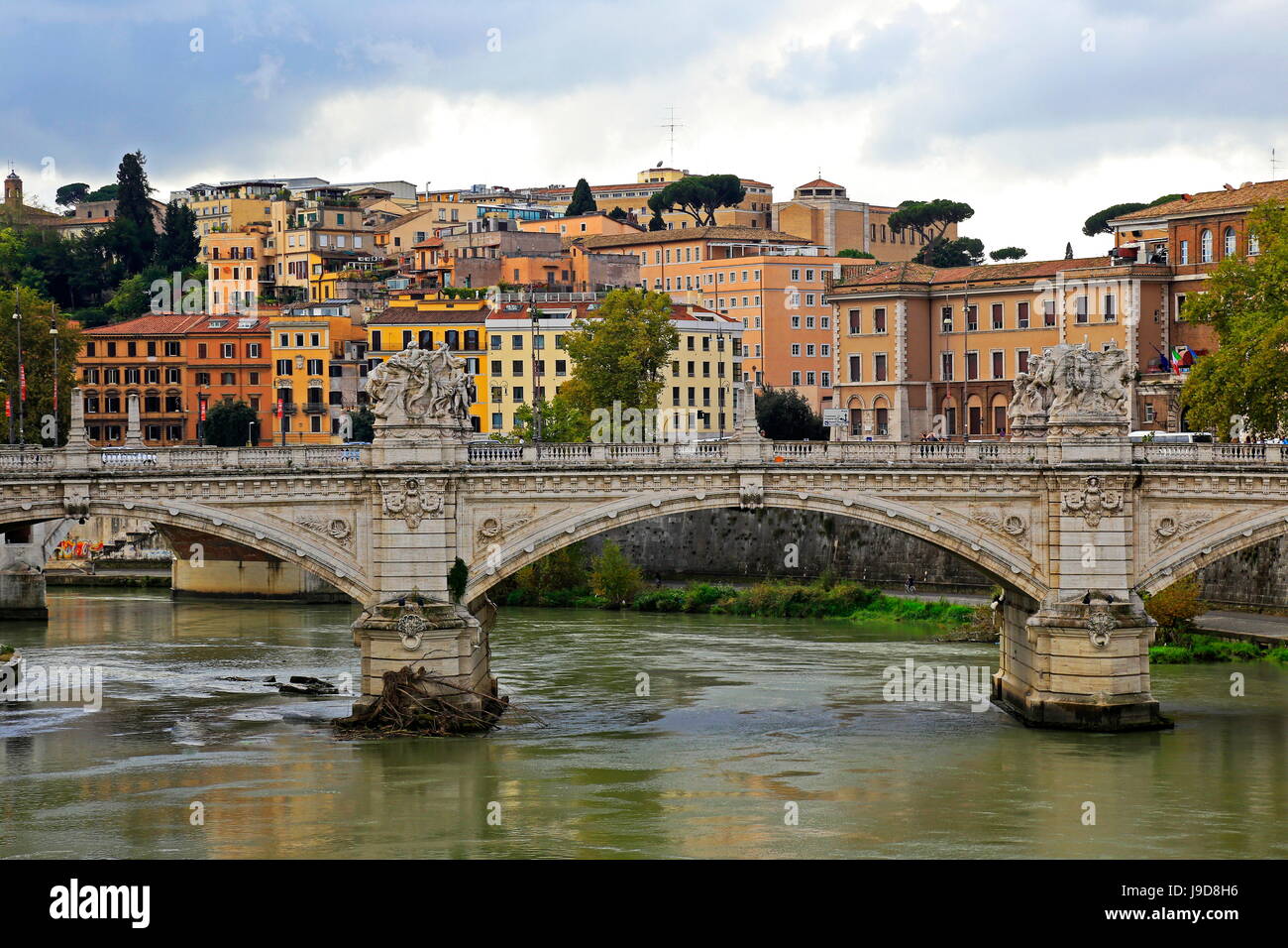 Tiber river Banque de photographies et d’images à haute résolution - Alamy