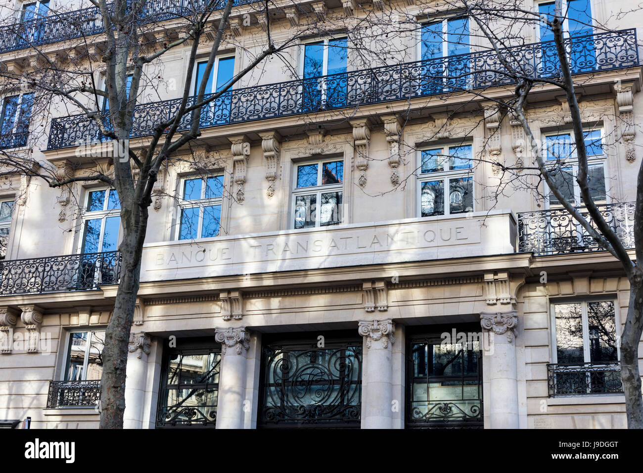 Ancien siège de la Banque Transatlantique, maintenant le siège de ...