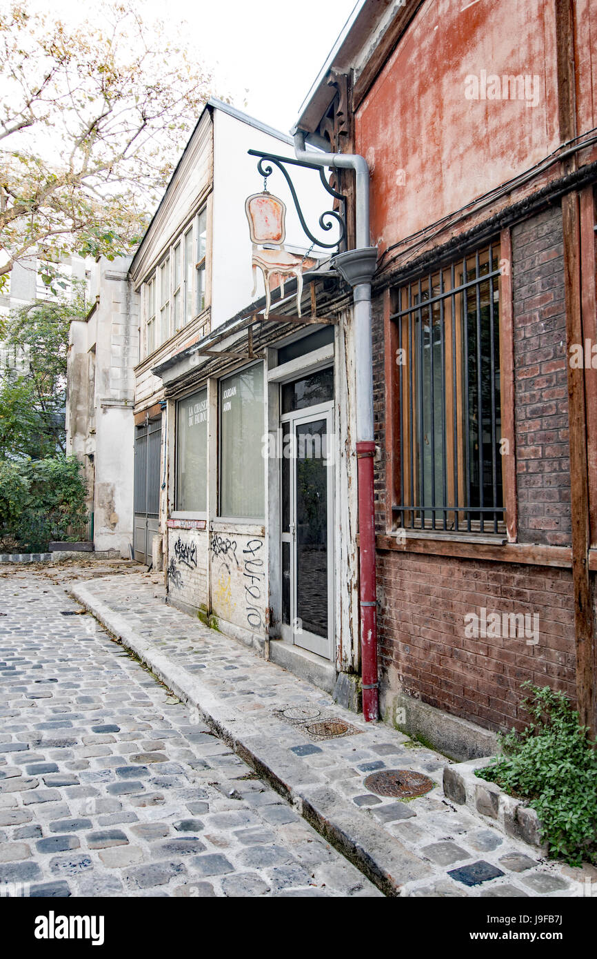 Ruelle de paris Banque de photographies et d’images à haute résolution ...