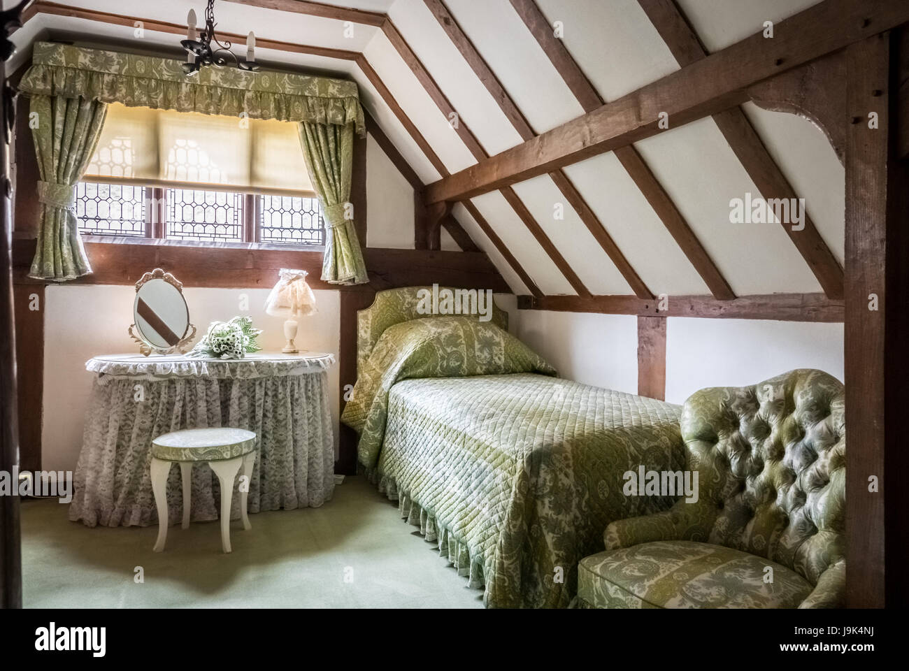 Hever Castle, Angleterre - Avril 2017 : Petite chambre dans le château ...