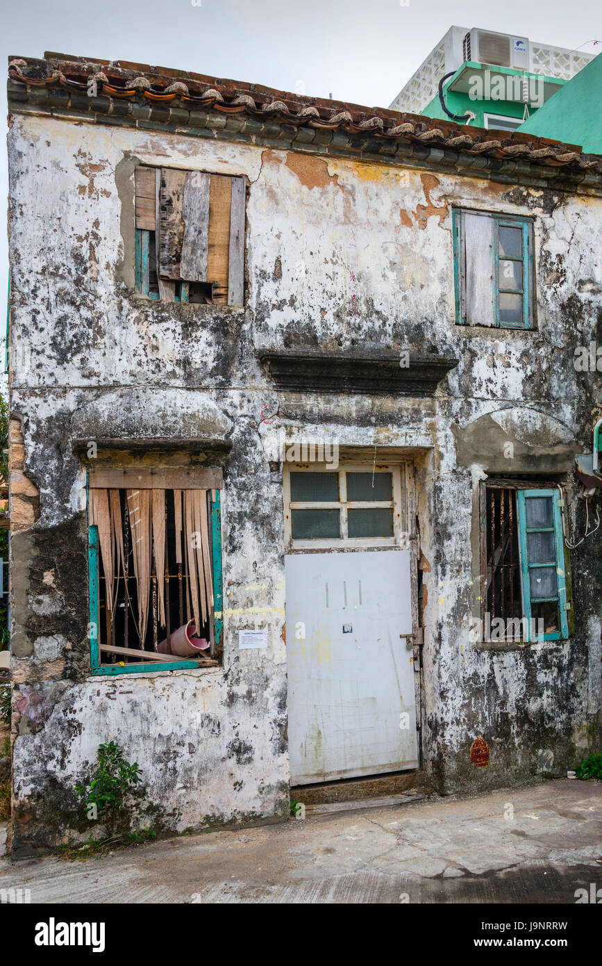 Maison en ruine Banque de photographies et d’images à haute résolution ...
