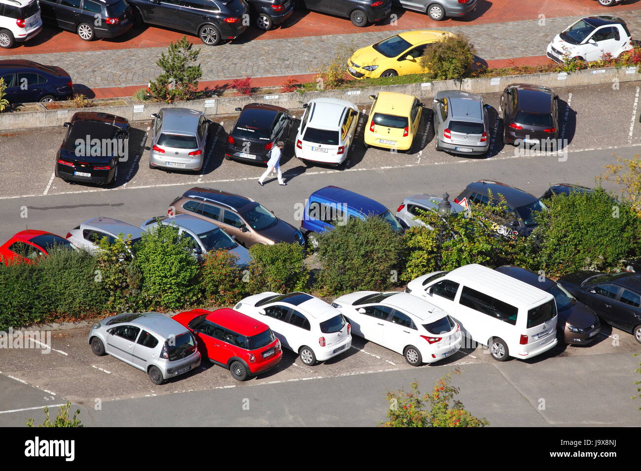 Voitures sur le parking Banque de photographies et d’images à haute ...