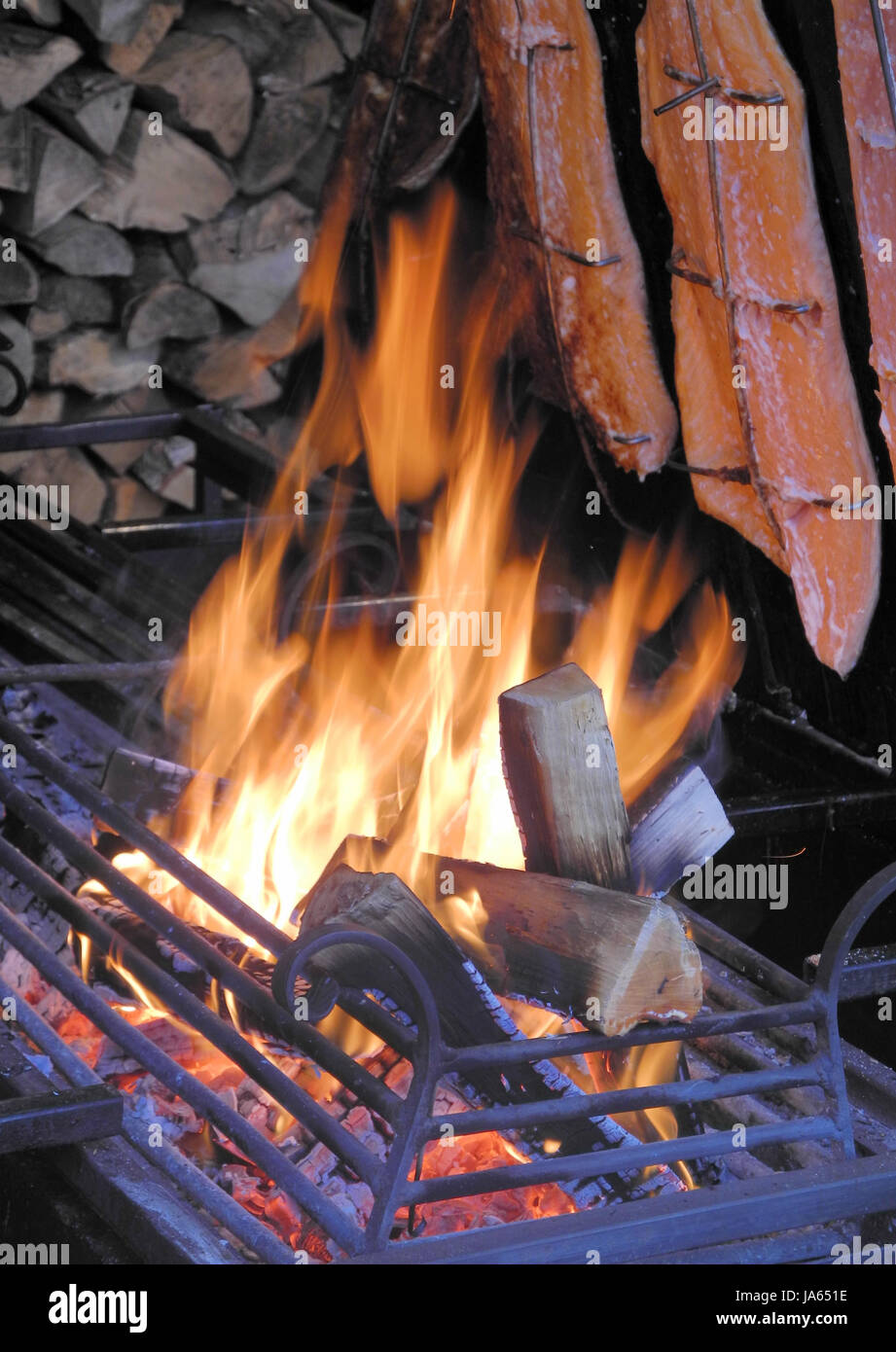 Poisson, anguille, incendie, incendie, flammes, flammes, chaleur, fumée ...