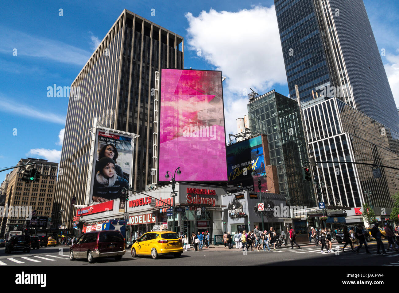 Intersection de la rue haute Banque de photographies et d’images à ...