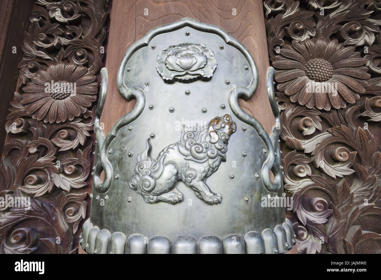 Japon Kyoto Temple Nishi-Honganji,,porte,détail,grace,note,Shishi ou ...