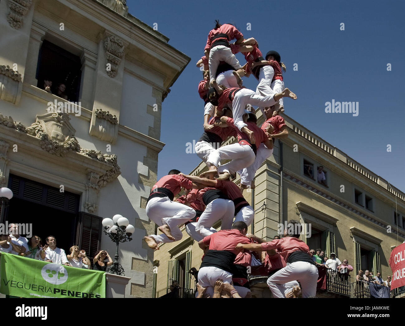 Espagne,Catalogne,Villafranca,Castellers festival, pyramide humaine ...