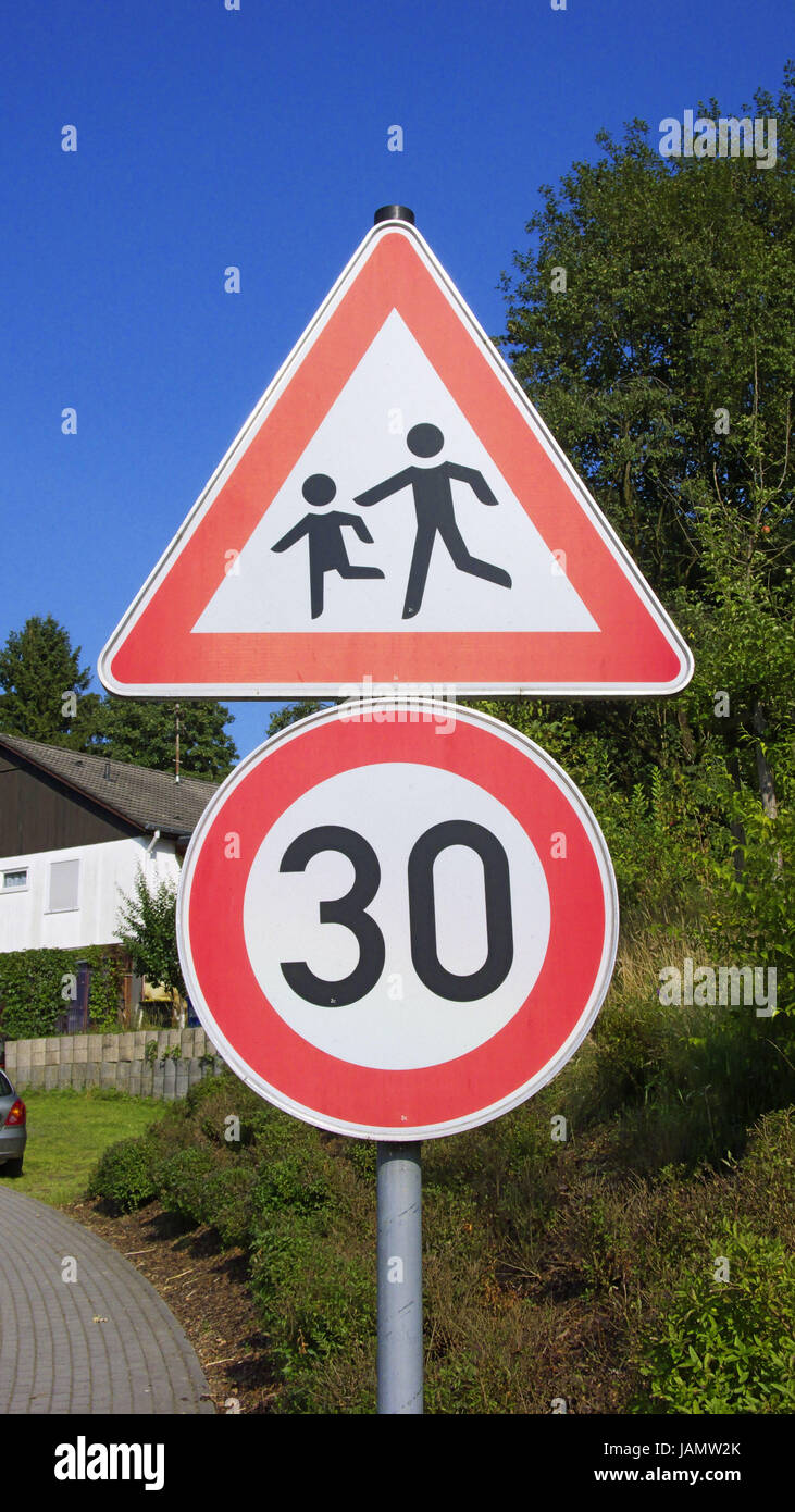 La signalisation de limitation de vitesse,30,zone,zone piétonne Photo ...
