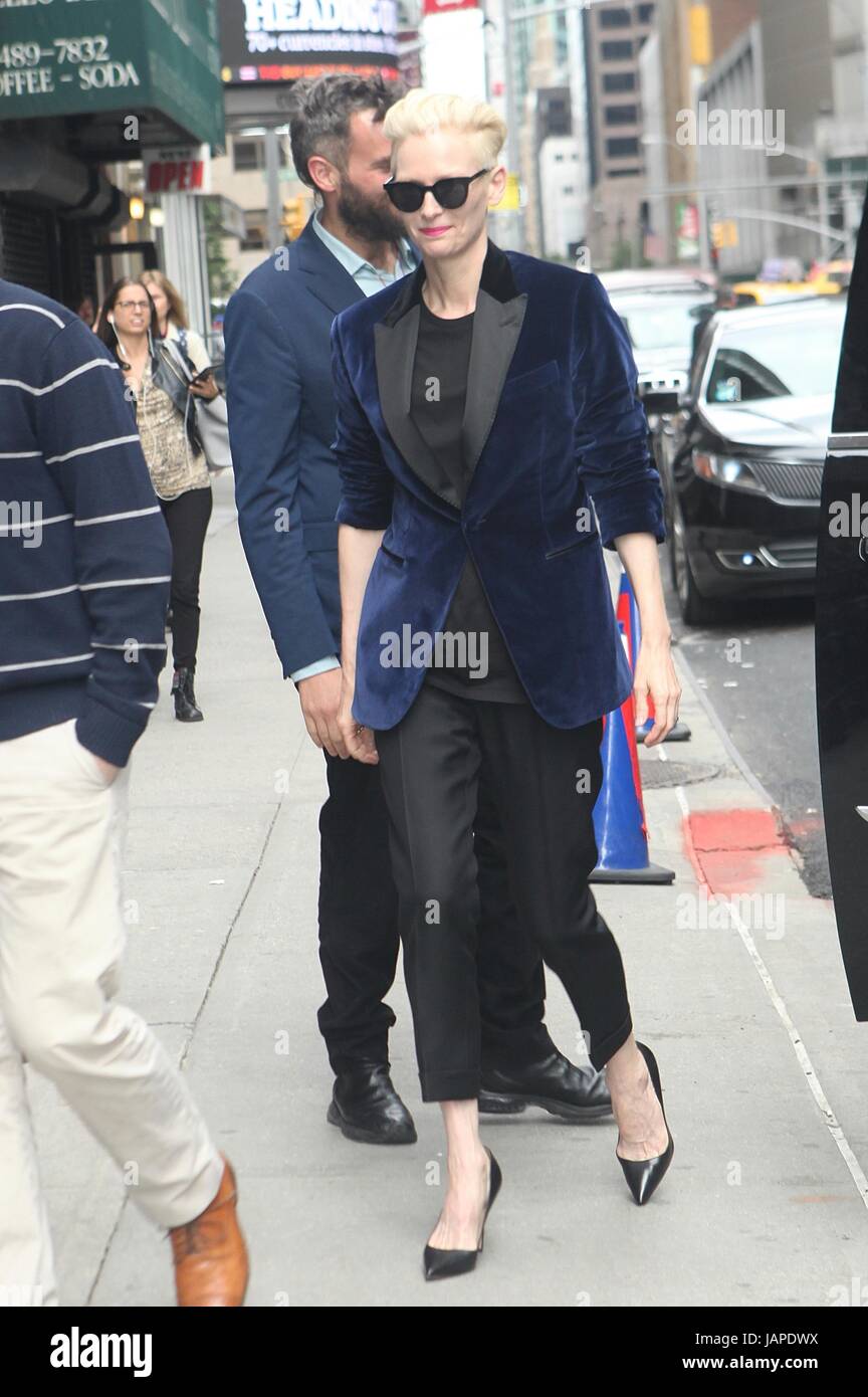 Tilda swinton arrive Banque de photographies et d’images à haute ...