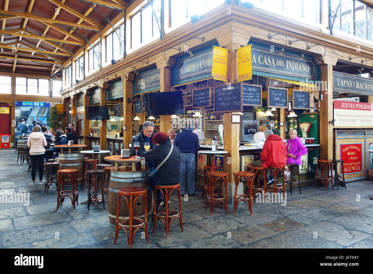 Mercado del Este bar à tapas à Santander en Espagne Photo Stock - Alamy