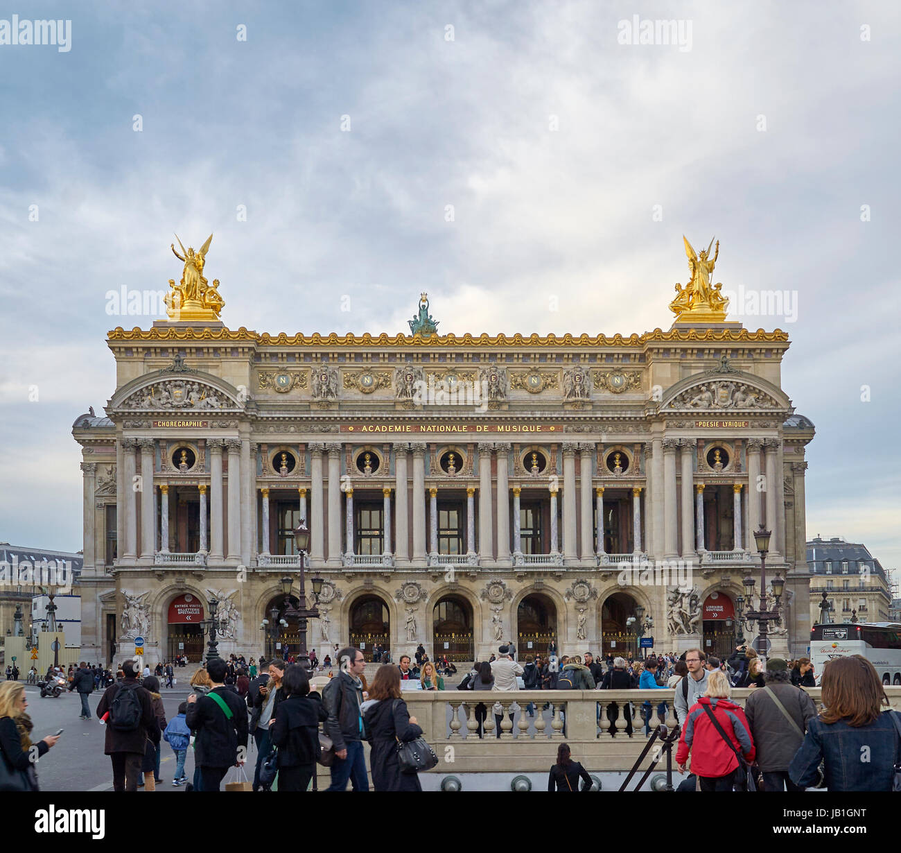 Paris opera opera national de paris Banque de photographies et d’images ...