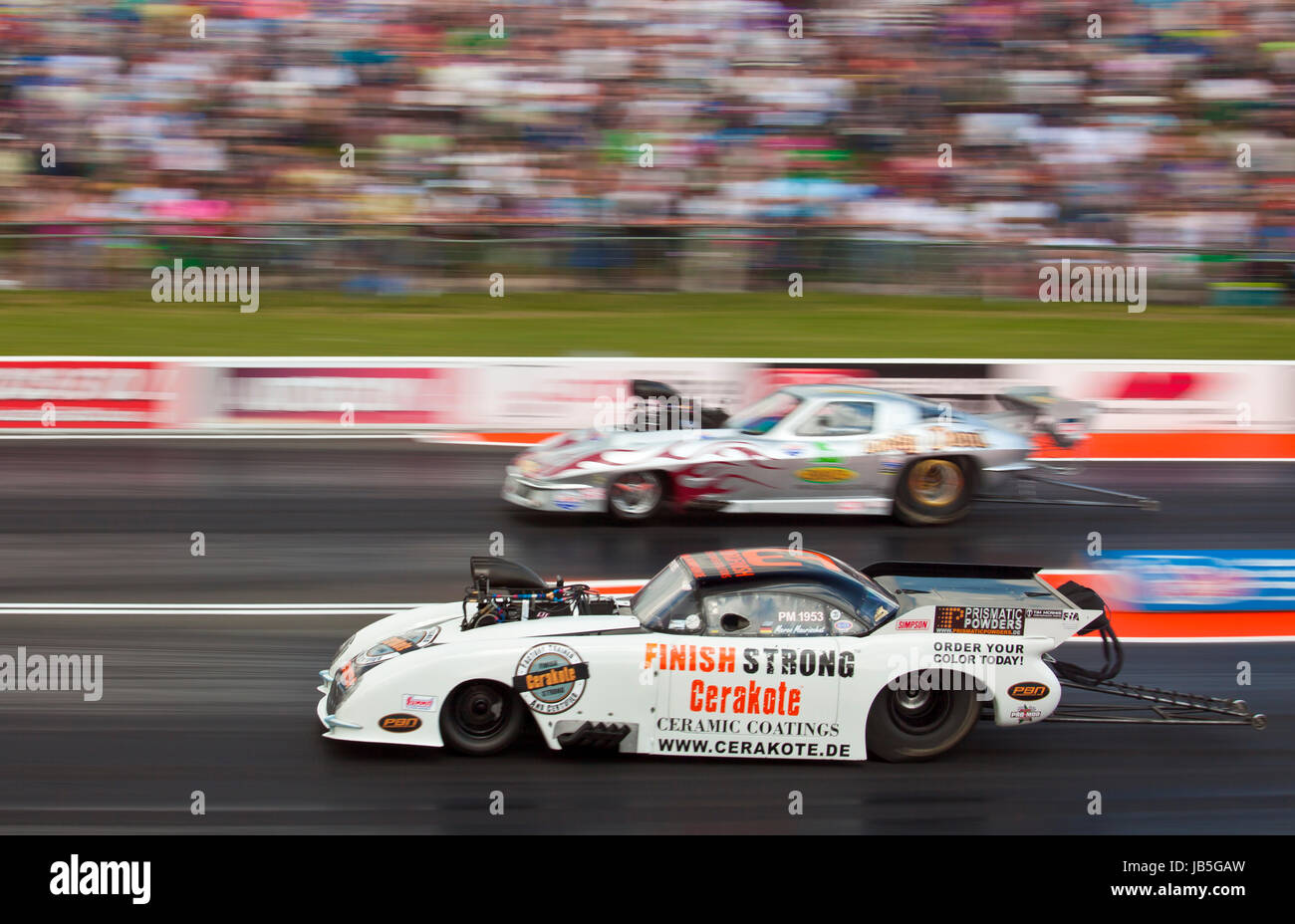 Pro Mod drag racing à Santa Pod. Marco Maurichat au volant d'une ...