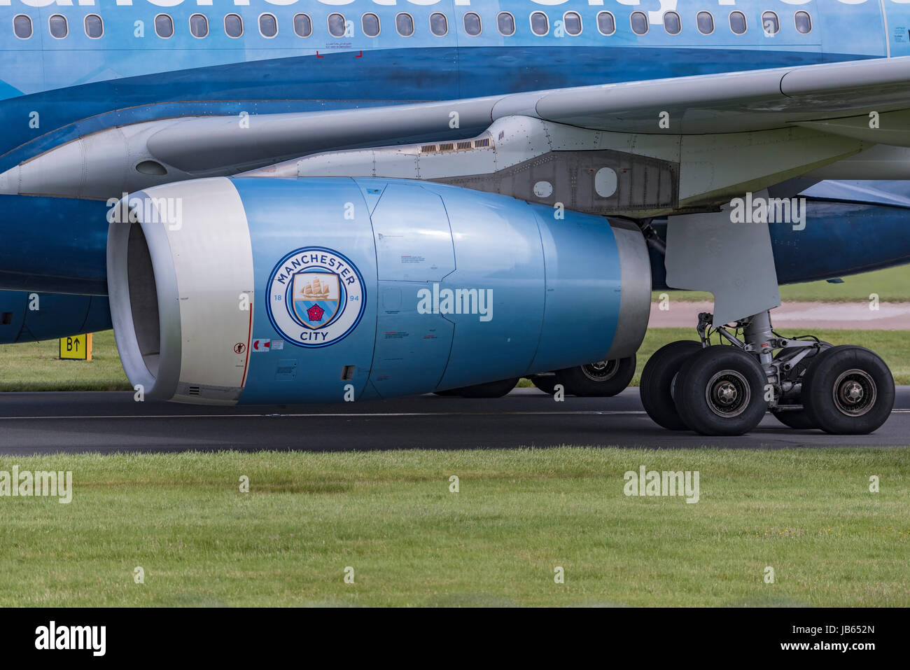 Airbus A330 Etihad Manchester City FC avion Photo Stock - Alamy