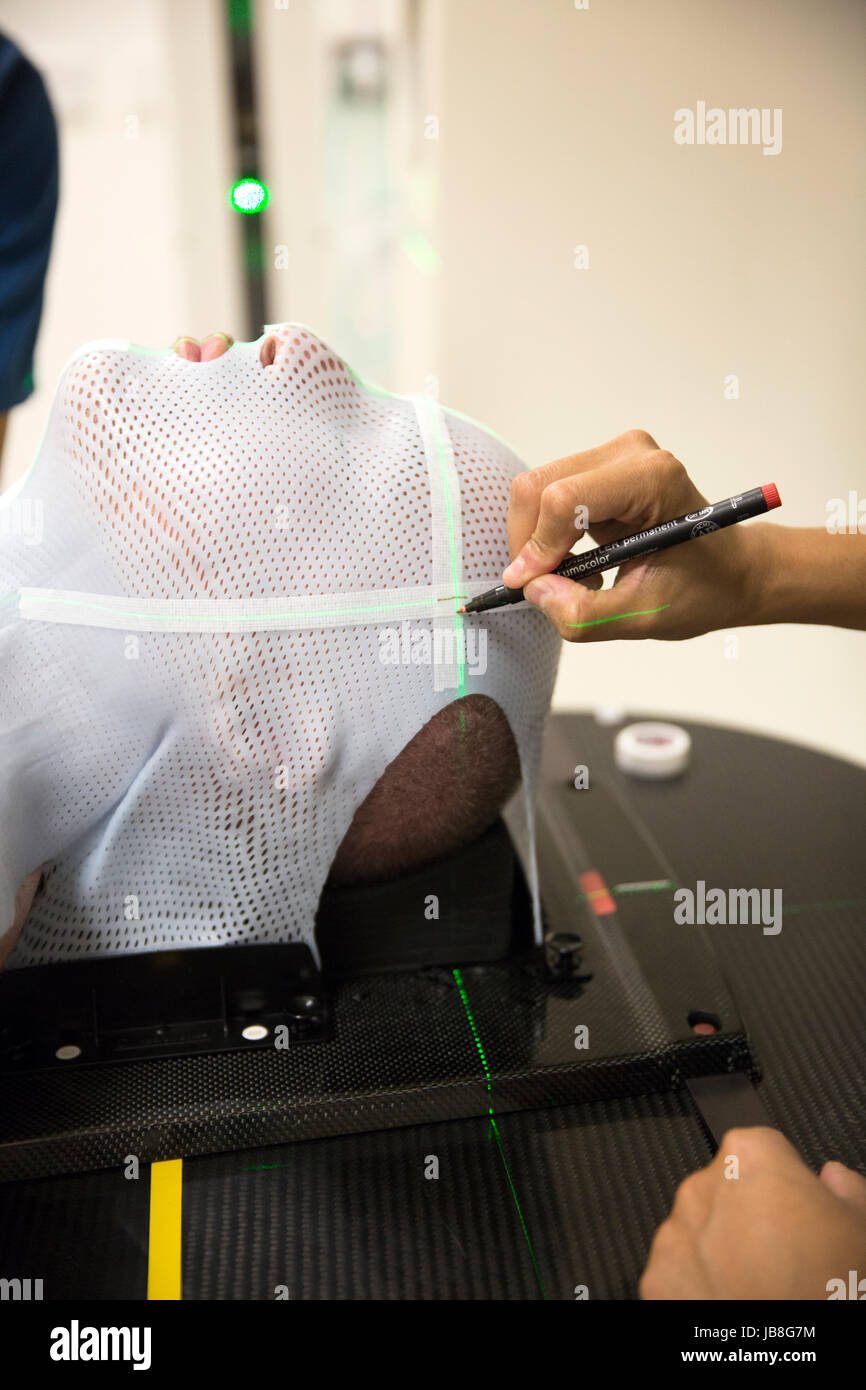 Radiotherapy mask shell Banque de photographies et d’images à haute ...