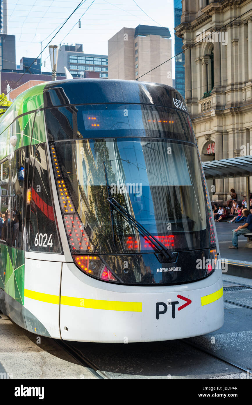 E class melbourne tram Banque de photographies et d’images à haute ...