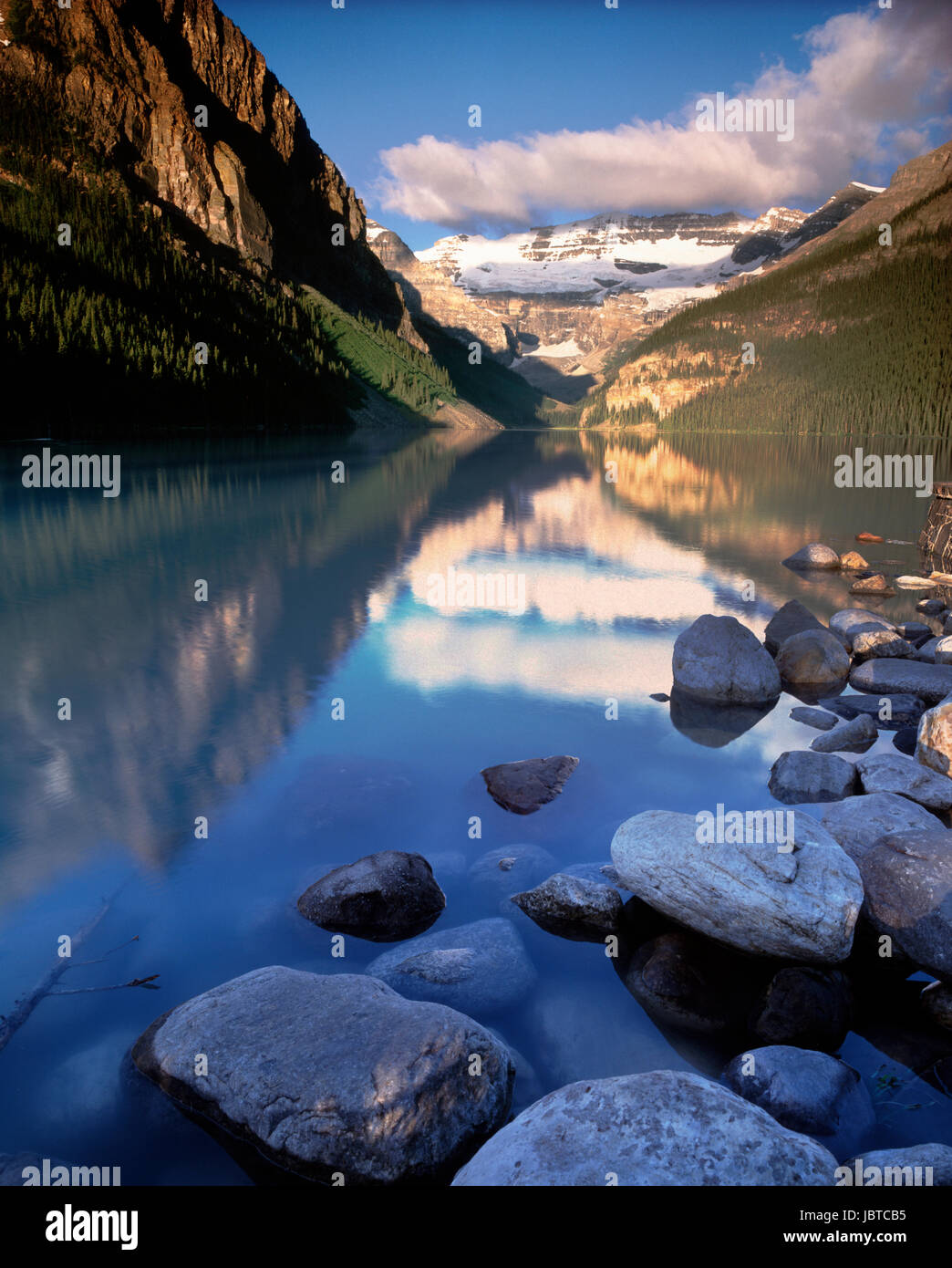 Parc national du lac louise banff Banque de photographies et d’images à ...