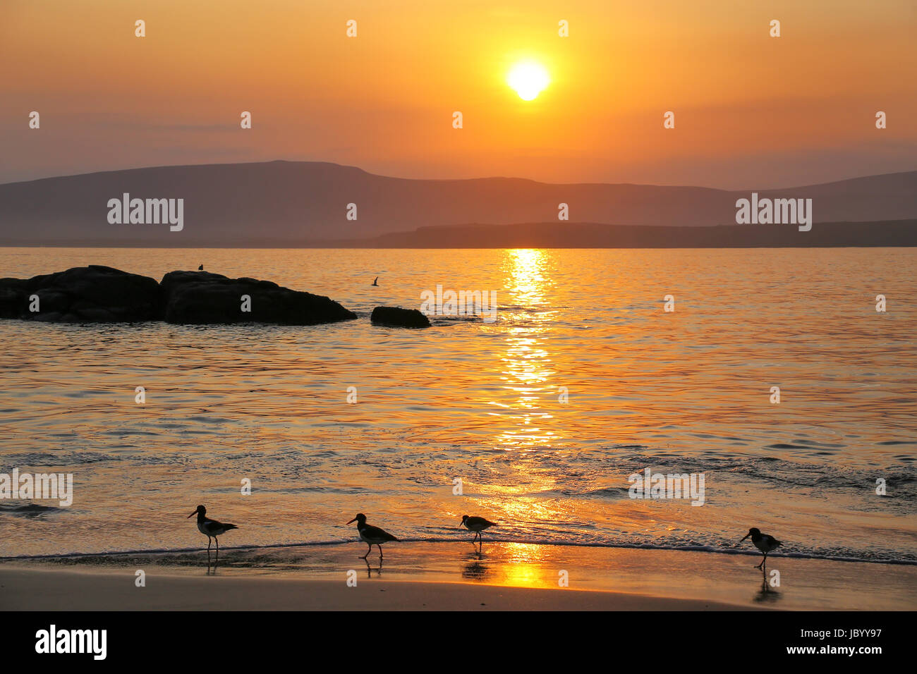 Lever du soleil à La Mina Beach avec silhouetté, la réserve nationale ...