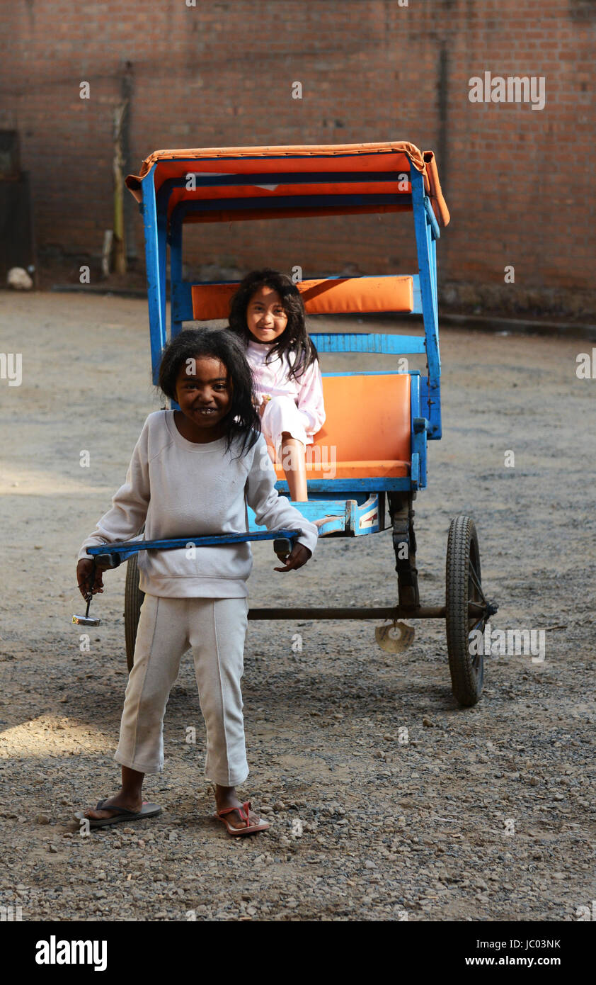 Pouse pousse Banque de photographies et d’images à haute résolution - Alamy