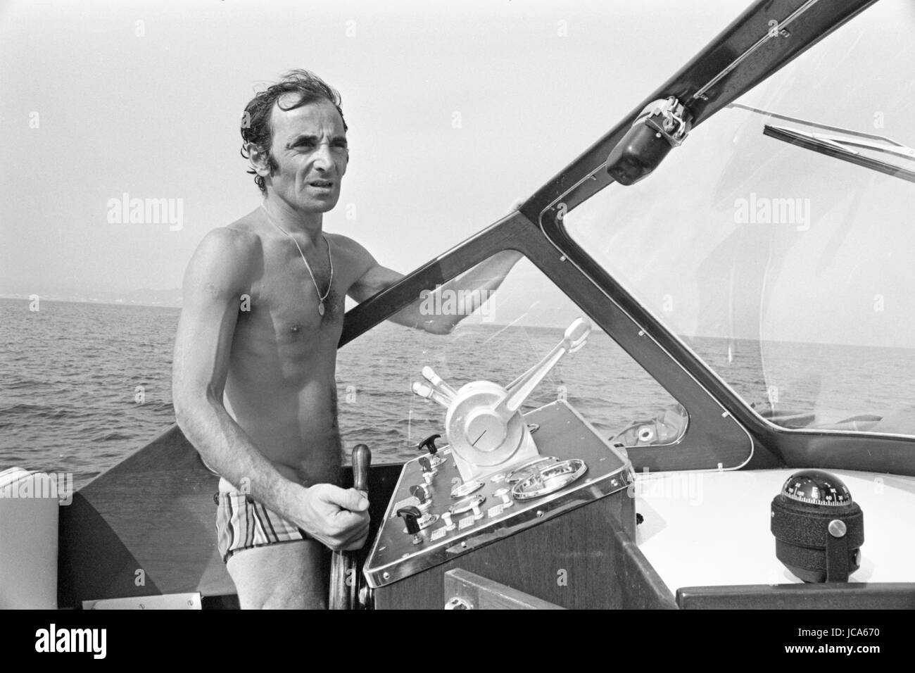 Charles aznavour ulla thorsell Banque de photographies et d’images à ...