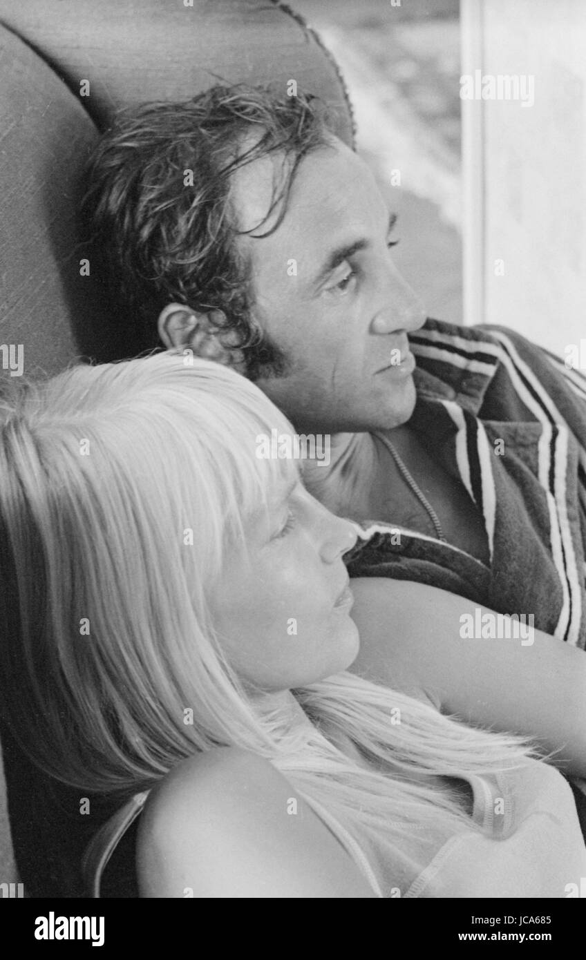 Charles aznavour ulla thorsell Banque de photographies et d’images à ...