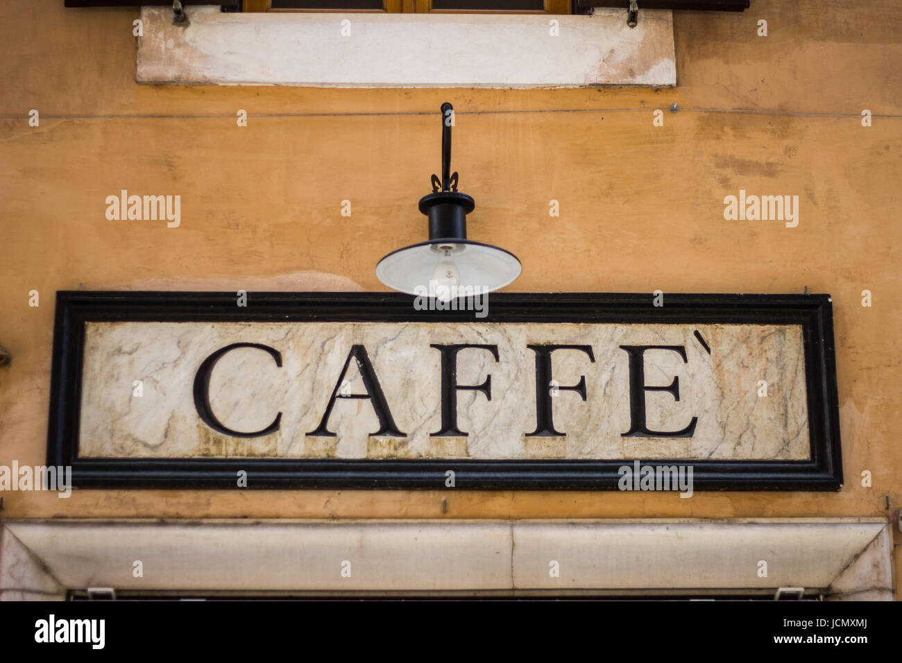 Italian aroma coffee shop sign Banque de photographies et d’images à ...