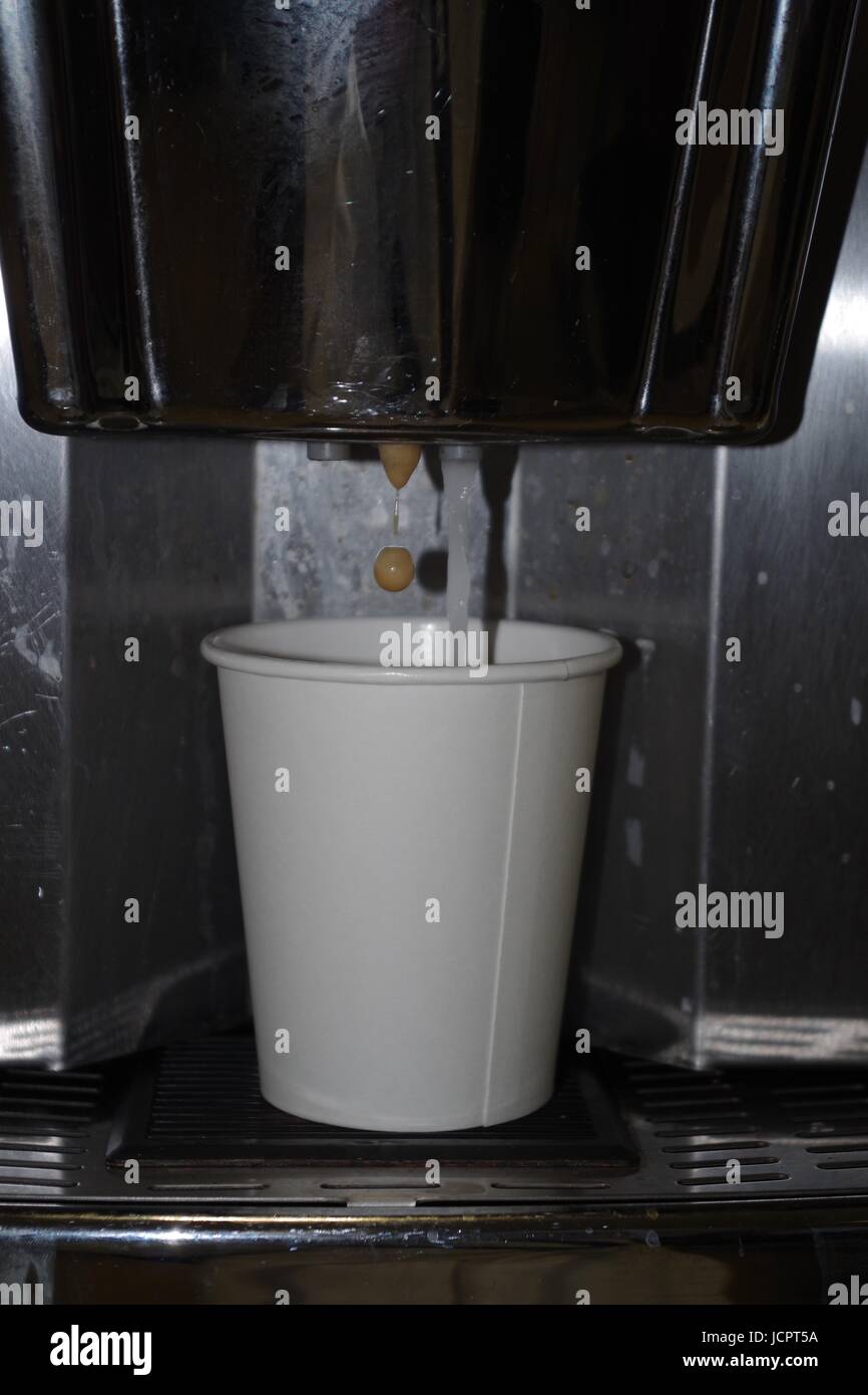 Self service tea and coffee Banque de photographies et d’images à haute ...