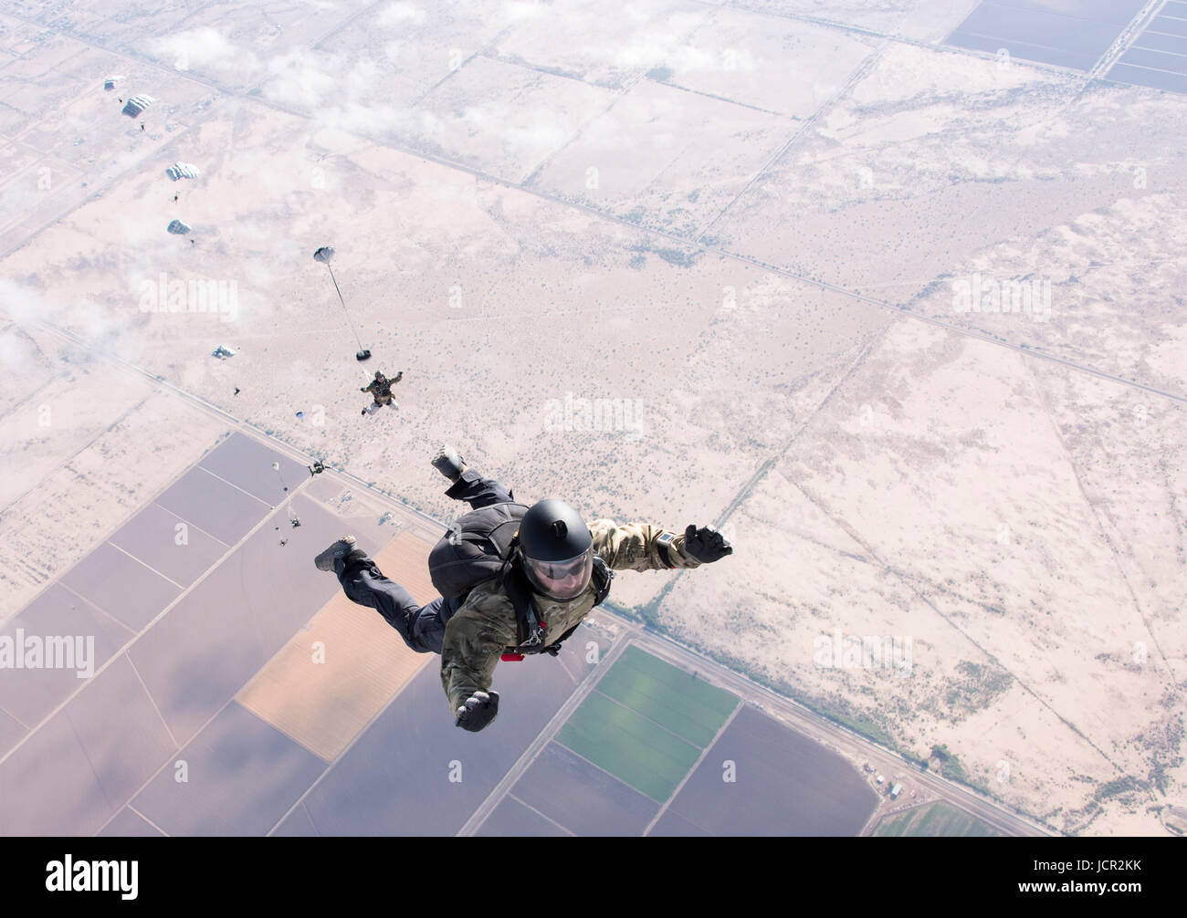 Parachute En Chute Libre Banque d'image et photos - Alamy