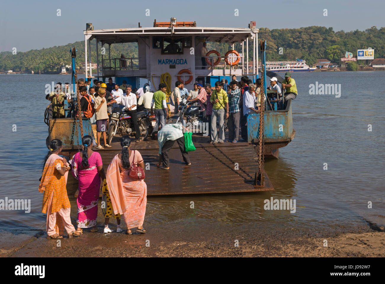 Goa ferry Banque de photographies et d’images à haute résolution - Alamy