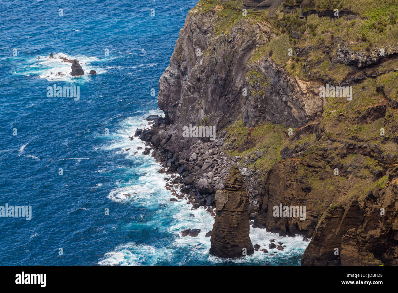 L'autre par la ville de mosteiros sur l'île de Sao Miguel. Sao Miguel ...