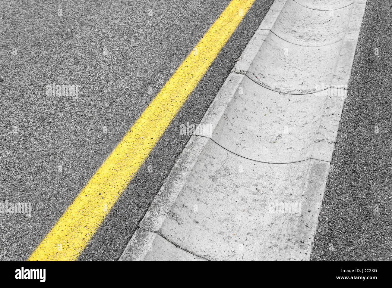 Concrete channel Banque de photographies et d’images à haute résolution ...