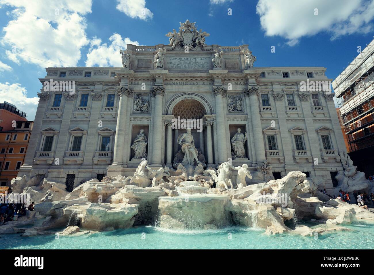 Statue de poseidon sur l fontaine de trevi a rome en italie Banque de ...