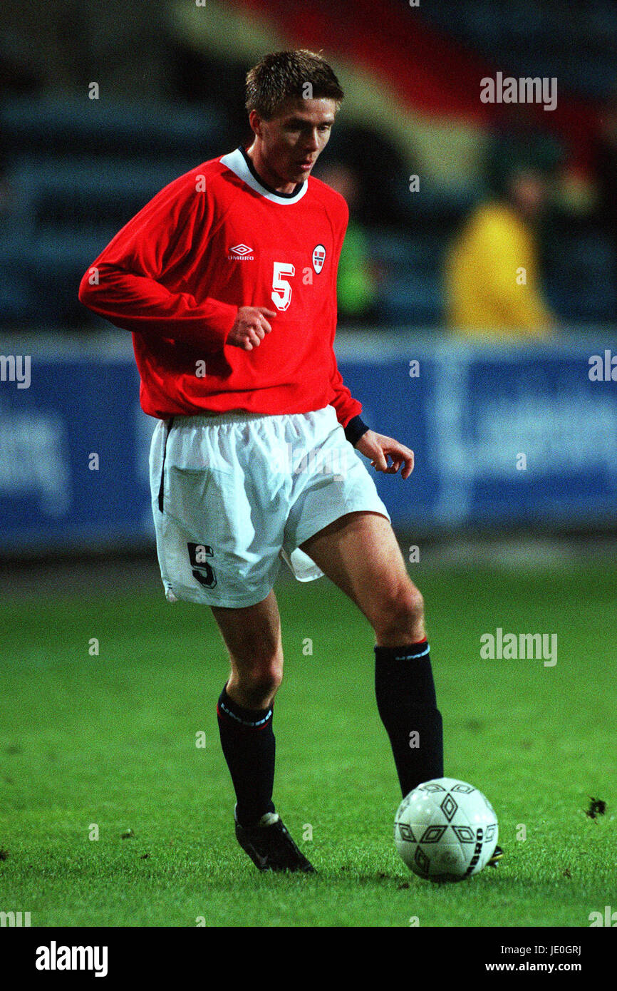 Trond andersen Banque de photographies et d’images à haute résolution ...