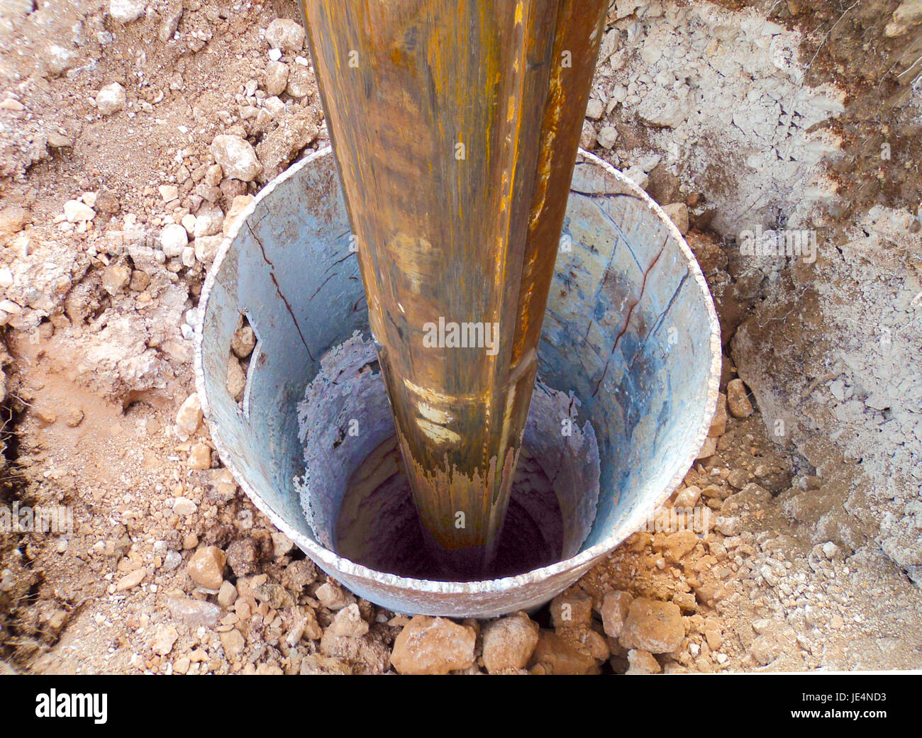 Fondation sur pieux Banque de photographies et d’images à haute ...