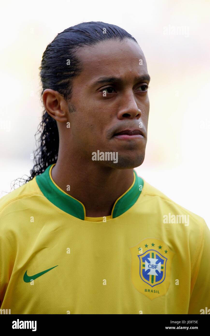 Ronaldinho brazil portrait Banque de photographies et d’images à haute ...