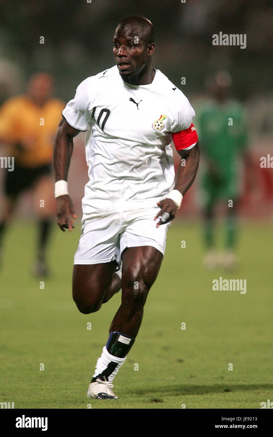 Stephen appiah Banque de photographies et d’images à haute résolution ...