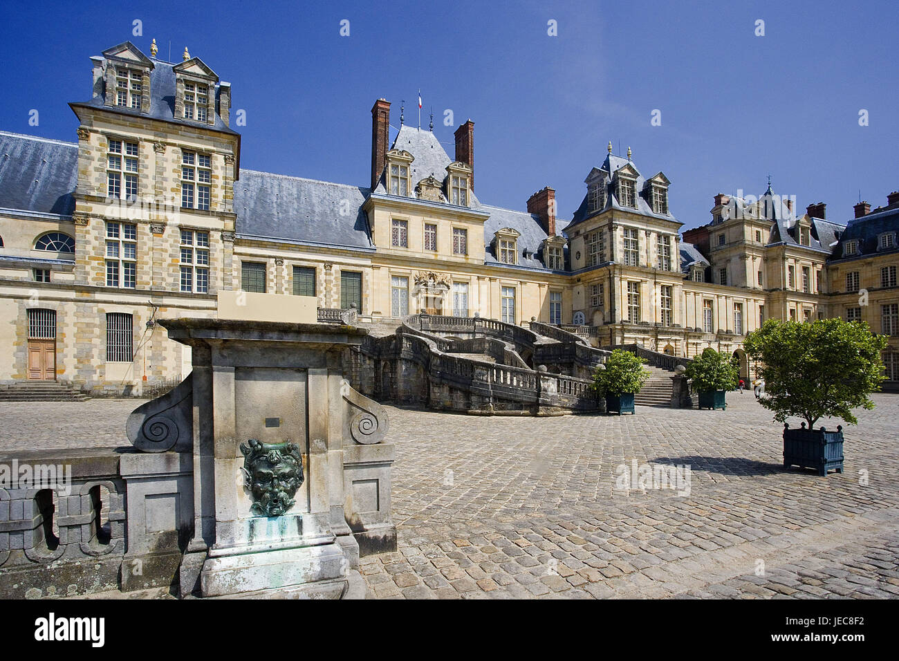 France, Ile-de-France, Fontainebleau, verrou de blocage, d'un bâtiment ...