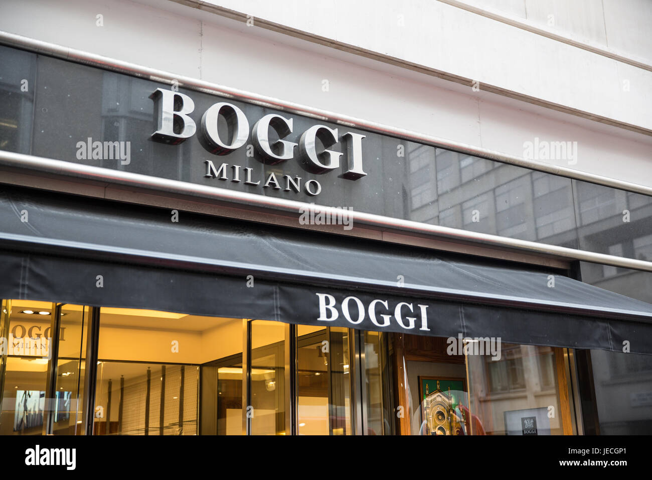 Boggi milano Banque de photographies et d’images à haute résolution - Alamy
