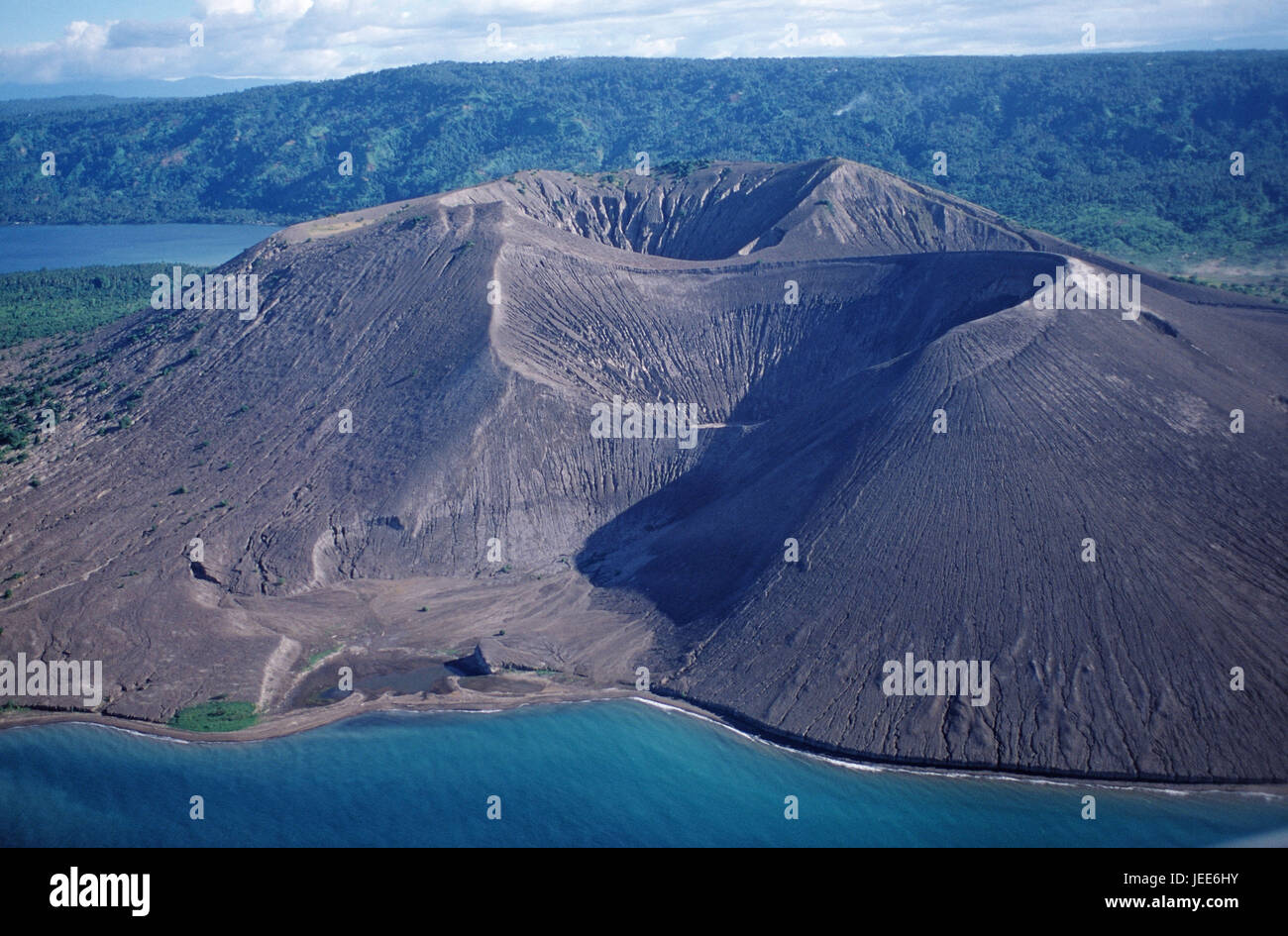 Volcanoes papua new guinea Banque de photographies et d’images à haute ...