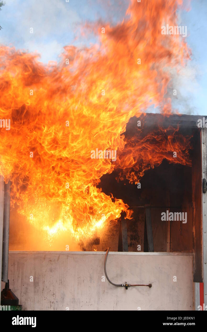 Incendie impliqué Banque de photographies et d’images à haute ...