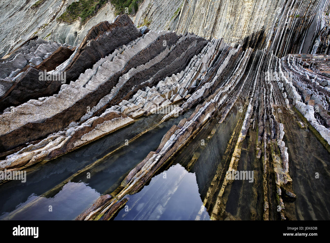 Roches de flysch Banque de photographies et d’images à haute résolution ...