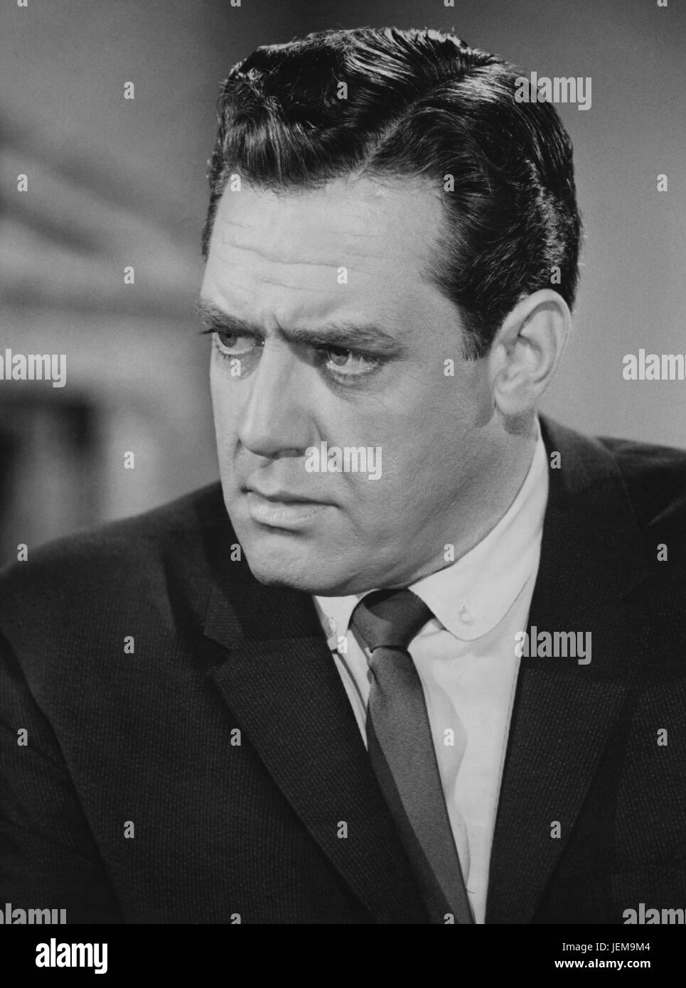 Raymond Burr, Portrait publicitaire pour CBS TV Show, "Perry Mason ...