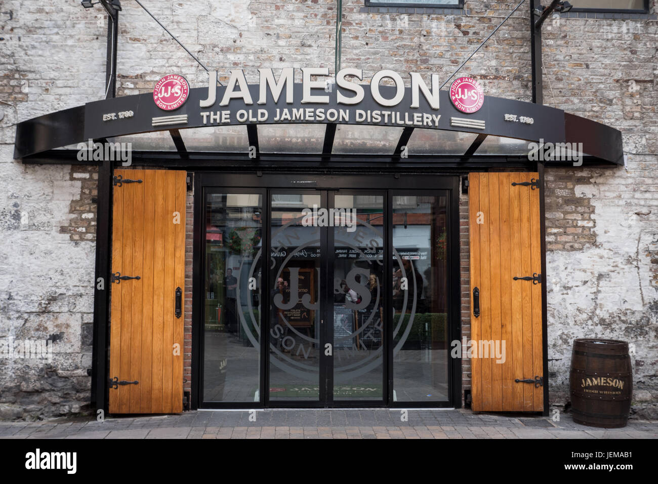 The old jameson distillery museum Banque de photographies et d’images à ...