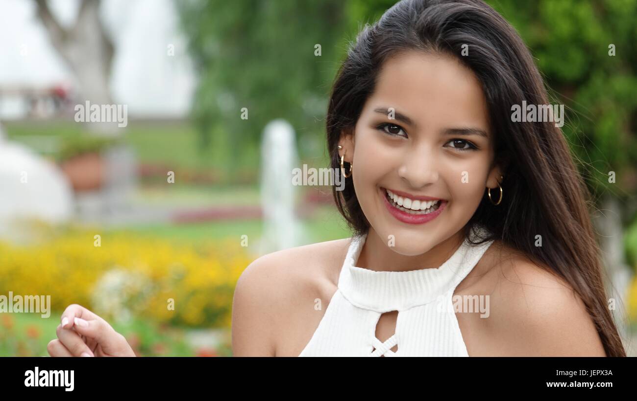 Personne souriante Banque de photographies et d’images à haute ...