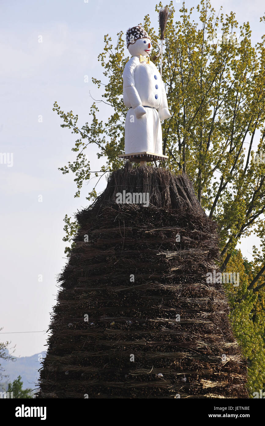Sechsel ?uten, un vieux parti traditionnel à Zurich. Le point culminant ...