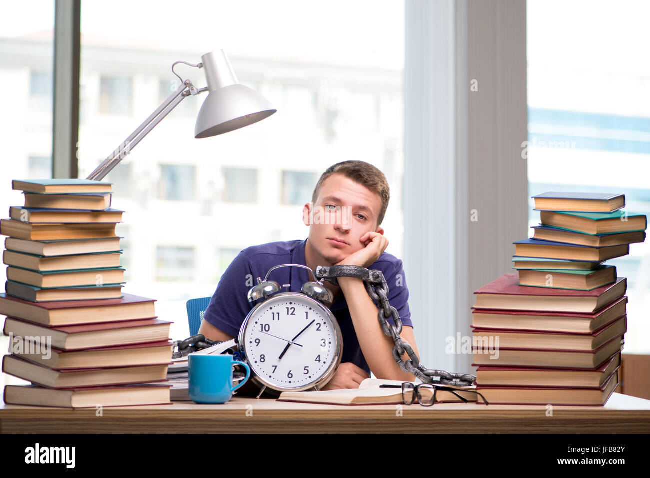 Menottes école Banque de photographies et d’images à haute résolution ...